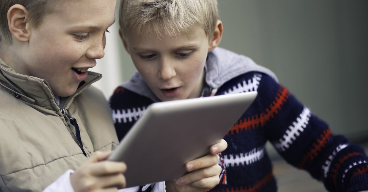 Screens and children: how to protect them? | Proximus
